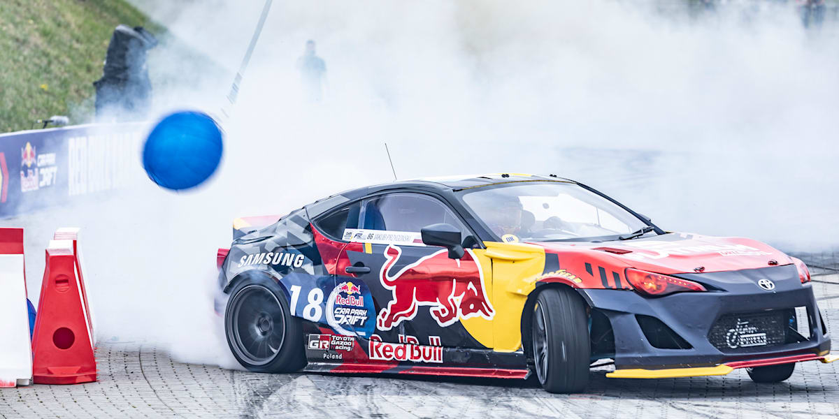 Niespodzianka w finale Red Bull Car Park Drift 2022