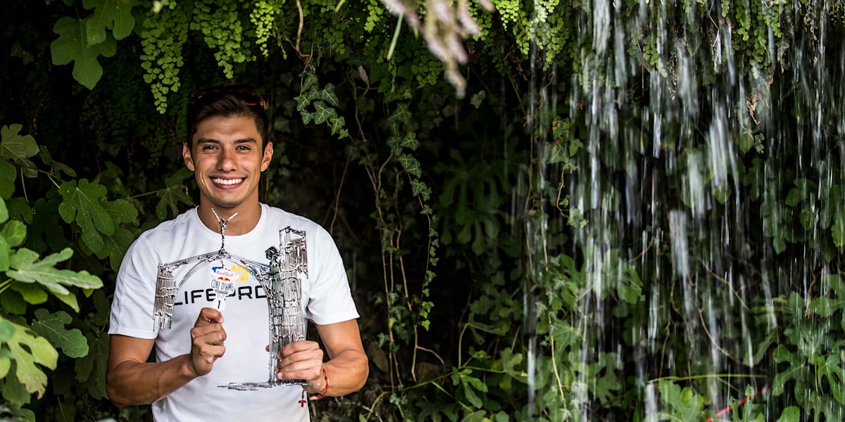 Red Bull Cliff Diving: 2015 Mostar report and video