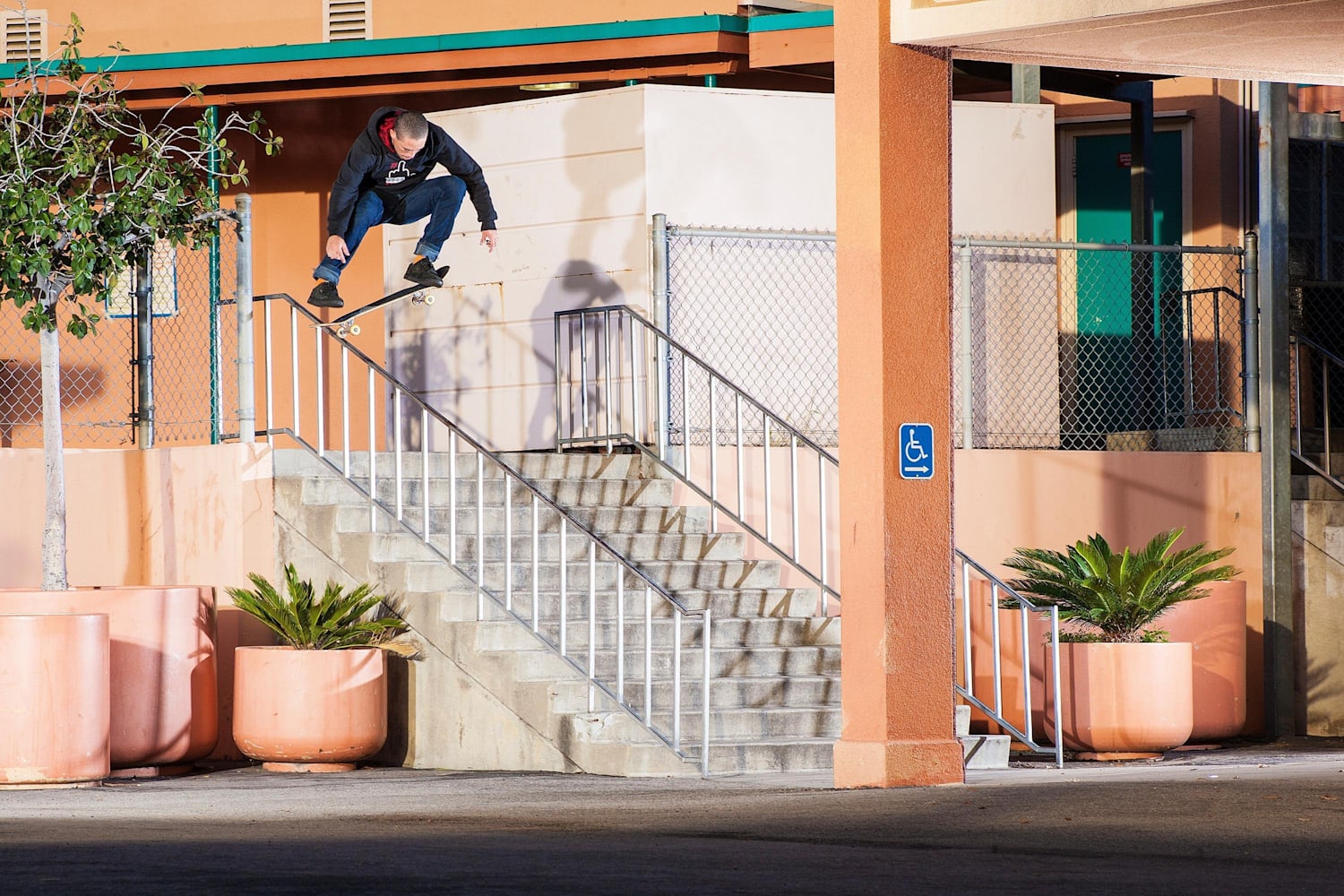 Curtain Call: Samuel Jimmy three skate trick ++video++