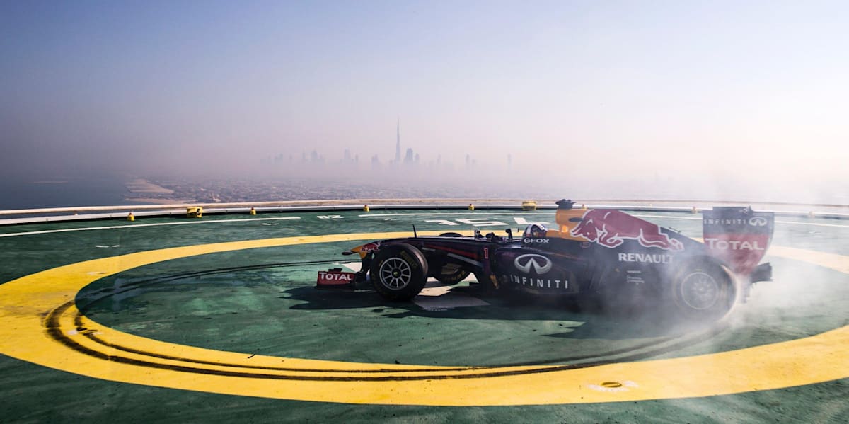 Infiniti Red Bull Racing viert overwinning
