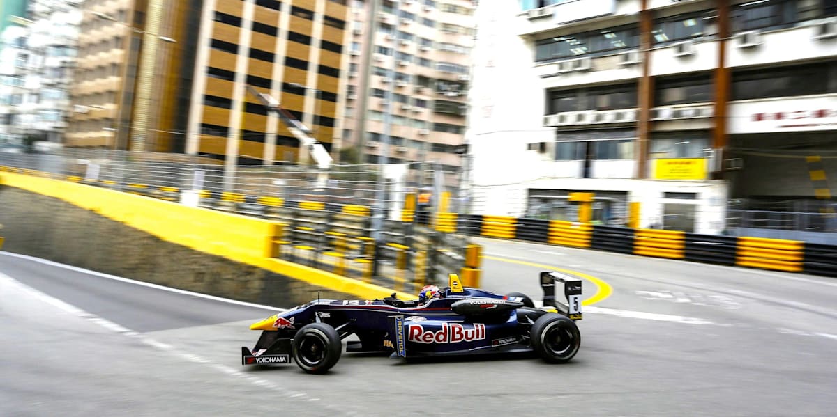 Macau Grand Prix 2015: Why drivers love it | Red Bull