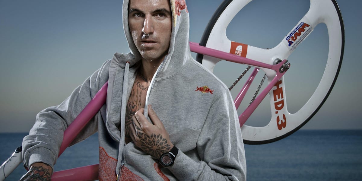 Overcoming: Ajram re-attempts Red Bull 7 Islands