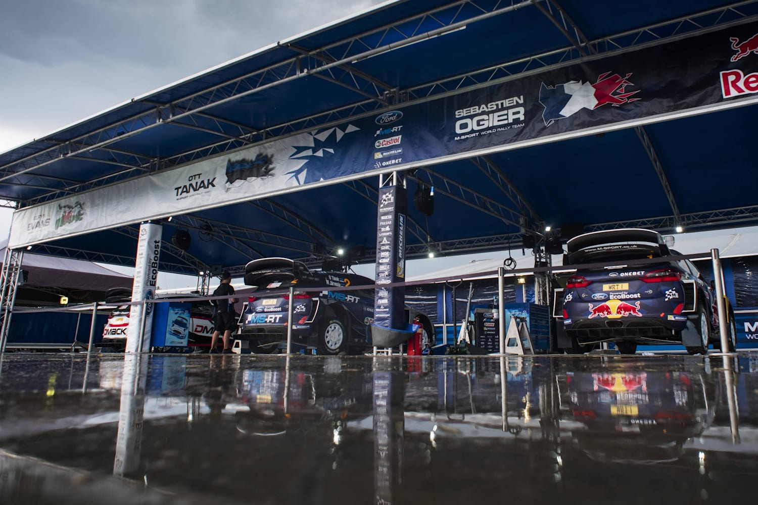 What do engineers do in WRC