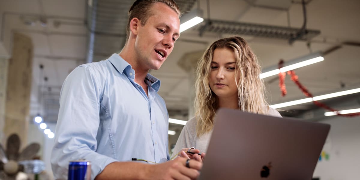 Hľadáš prácu? Red Bull Wingfinder ťa pomôže nasmerovať