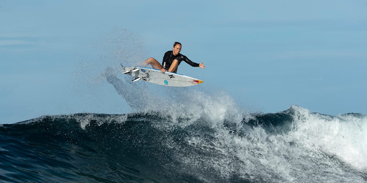 Mulheres voadoras: os aéreos vão tomar o surfe feminino