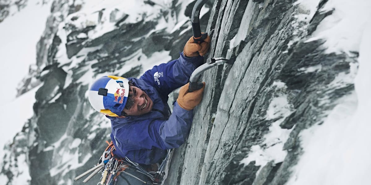 Red Bull Wingfinder: Climber David Lama takes the test
