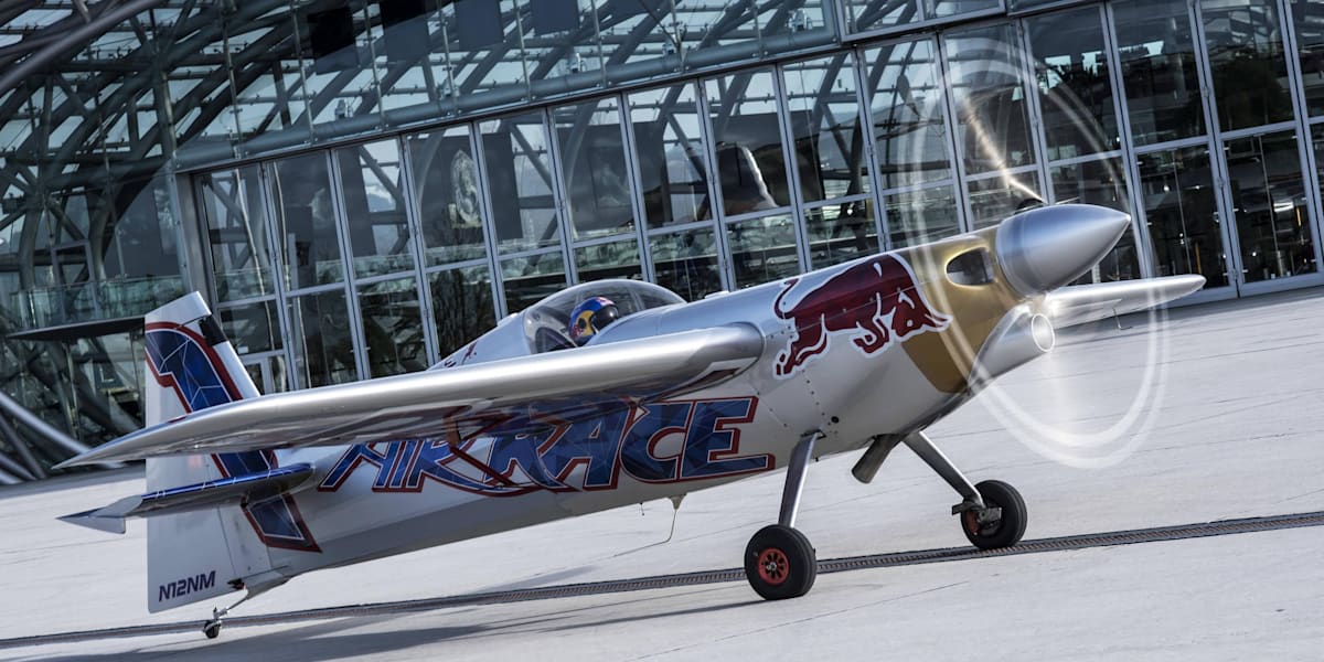 Air Race: Edge 540 V2 za Extrę 330 w Challenger Cup