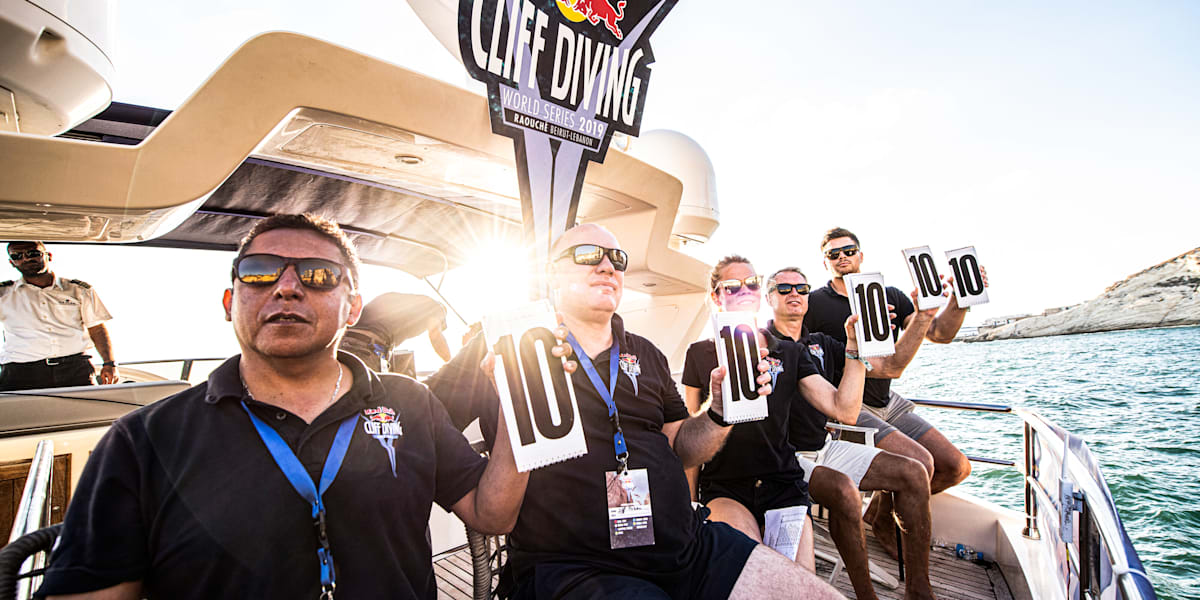 Deep Dive S1 E6: perfect dives – cliff diving video