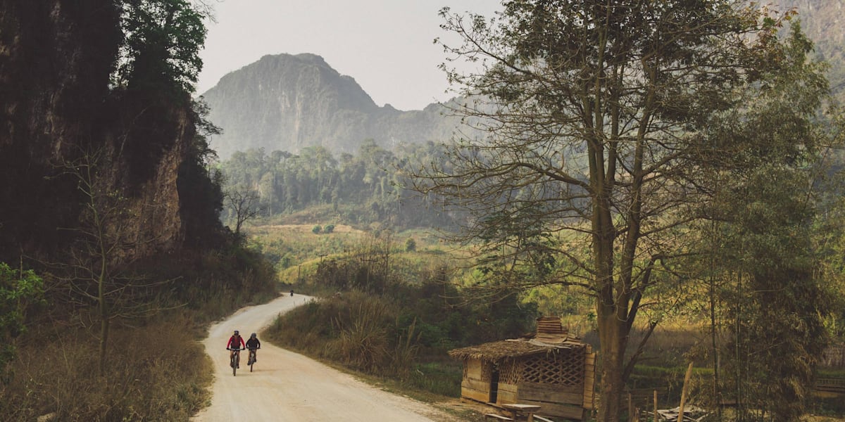 Blood Road: Rebecca Rusch auf dem Ho Chi Minh Trail