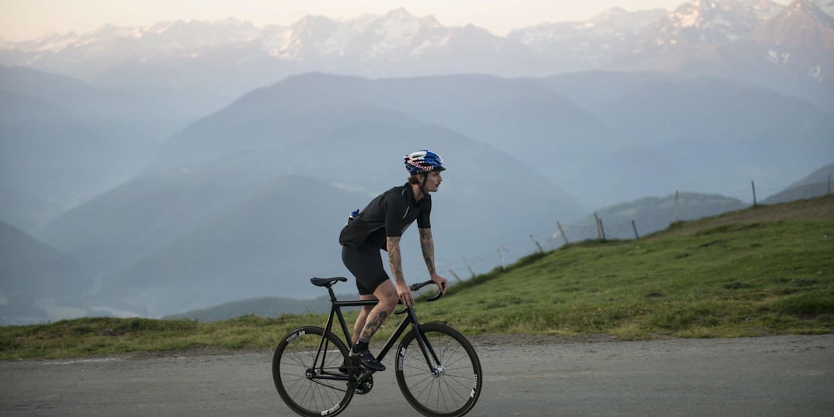 Patrick Seabase beklimt bergen met 1 versnelling