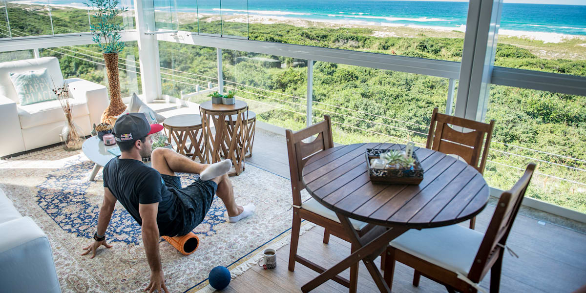 How to stay fit while Gaming: The ultimate guide