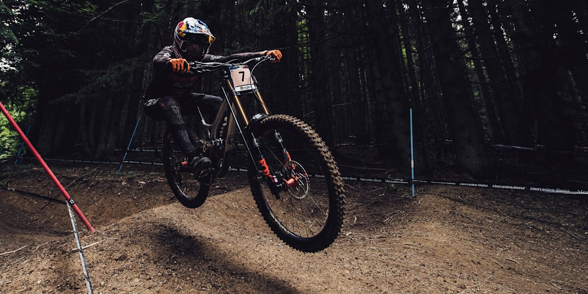 UCI MTB DH World Cup 2021: Les Gets report and videos