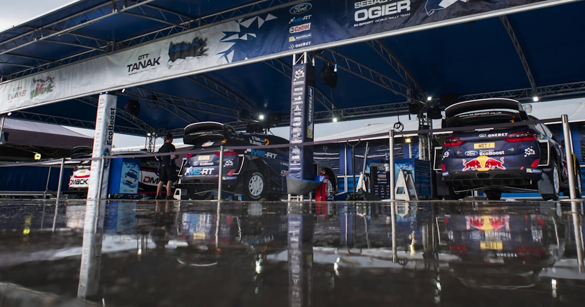 What do engineers do in WRC