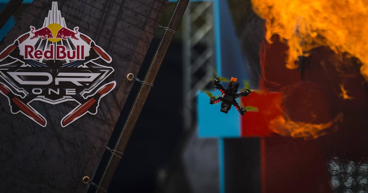 Red Bull DR.ONE: Drone race track preview +++video+++