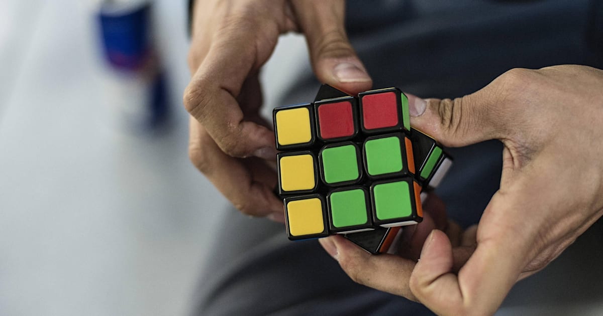 Rubik's World Cup - Video