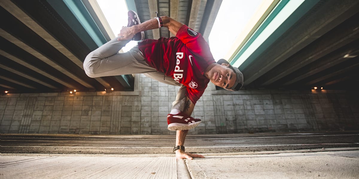 Filipino breaking/hip-hop heritage: Ronnie and Logistx