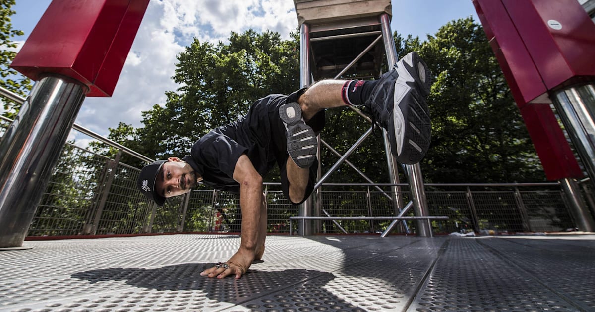 Tipos de breakdance: B-Boying - B-Girling - breaker