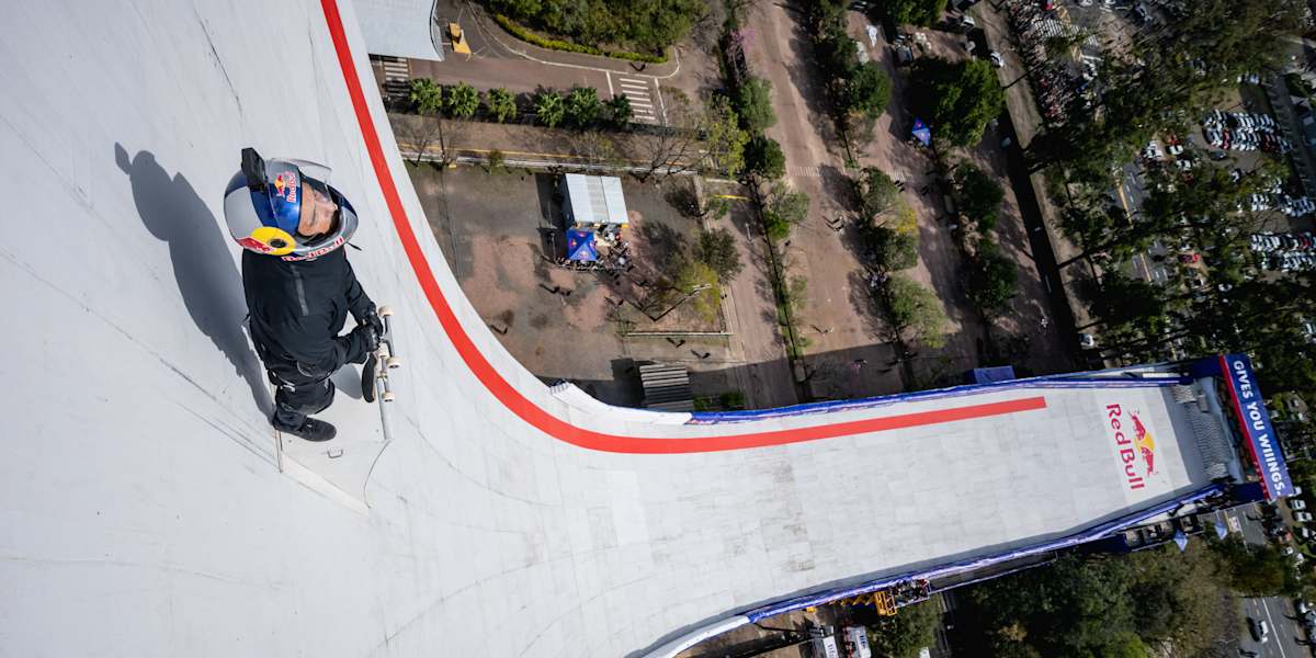 Red Bull Building Drop : Sandro Dias skate une rampe extrême