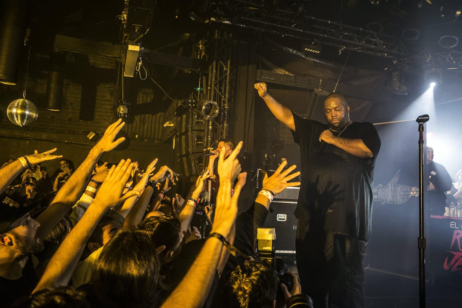 Best hip-hop gifts: 10 idea for rap fans