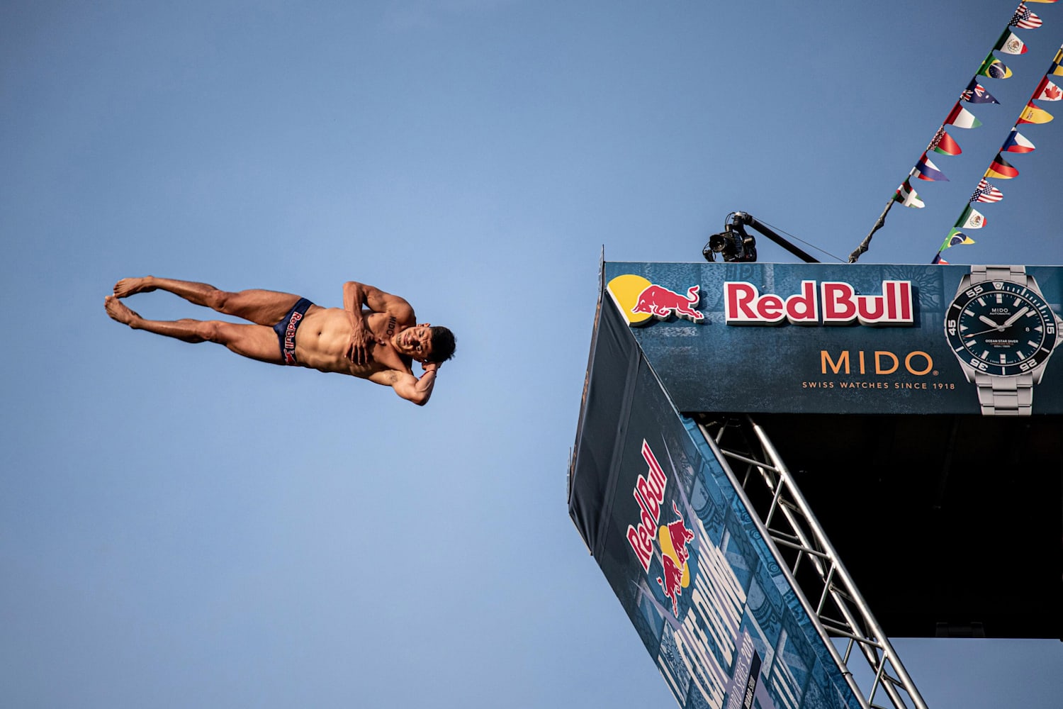 Red Bull Cliff Diving 2019: Men's top 3 dives at Bilbao