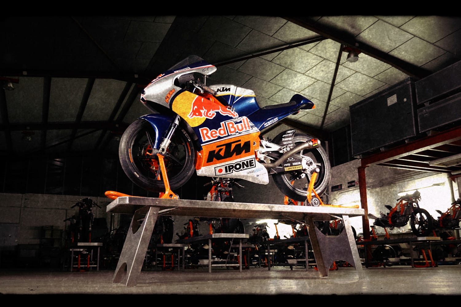 Get Ready to Race: Red Bull MotoGP™ Rookies Cup bike