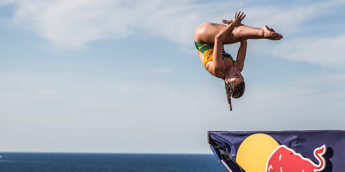 Red Bull Cliff Diving UAE event page
