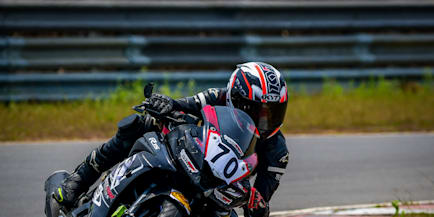 How to build a racing bike: Tips on using spare parts