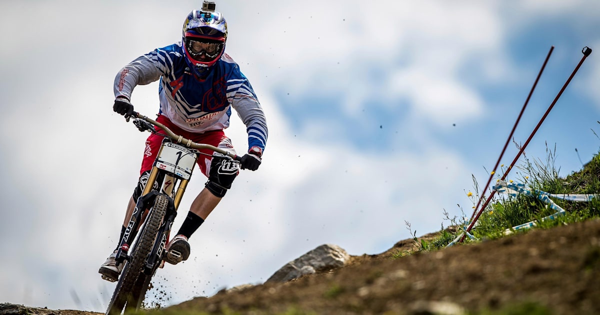 Aaron Gwin: No tyre Leogang UCI DH World Cup