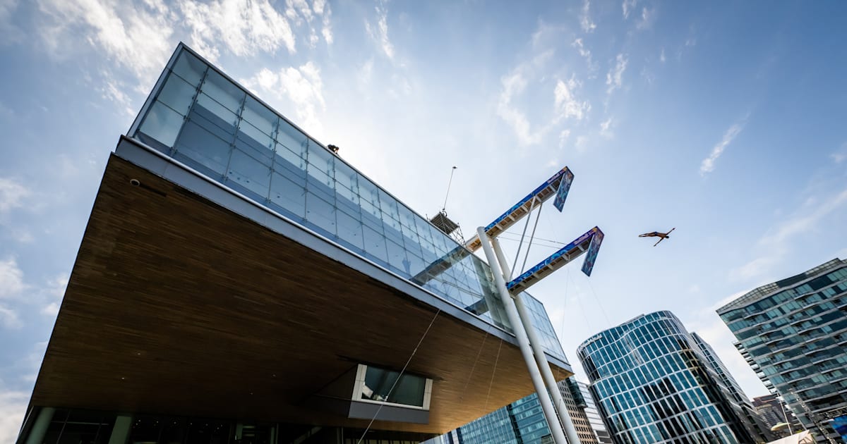Red Bull Cliff Diving World Series: Boston, USA