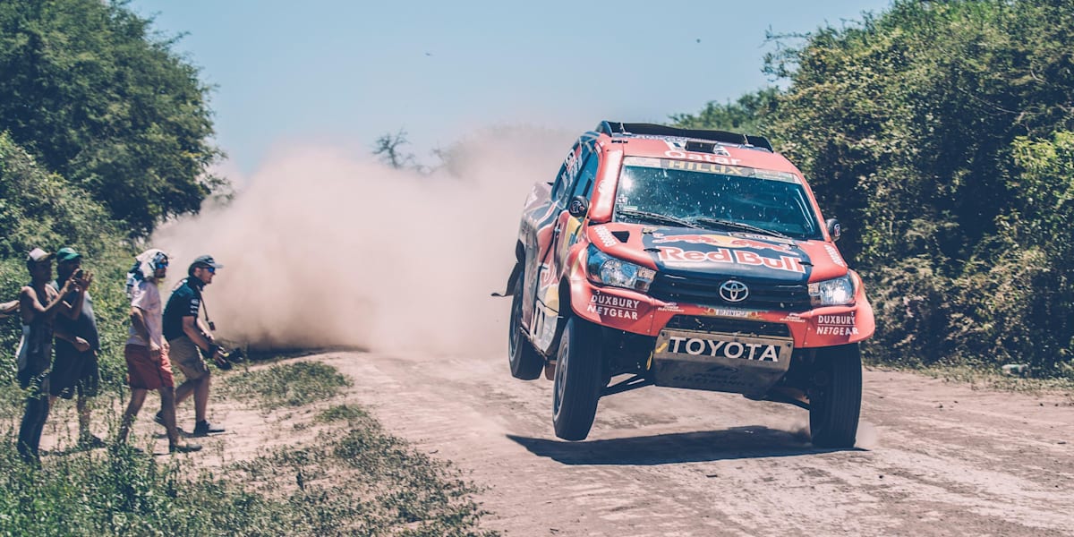 Dakar Rally: Day in the life of a mechanic ++ Video