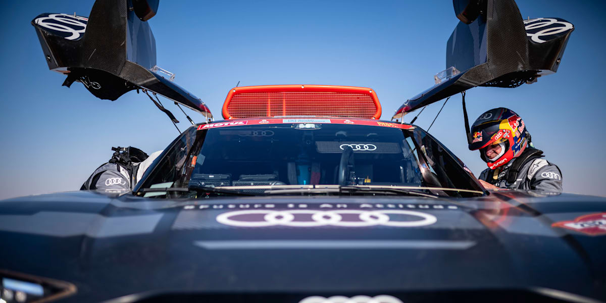 FOTOGALERIE: Carlos Sainz v dunách Rally Dakar 2022