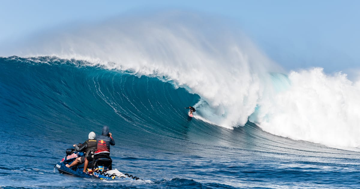 Sessions: Jaws big wave surfing with Kemper and Lenny