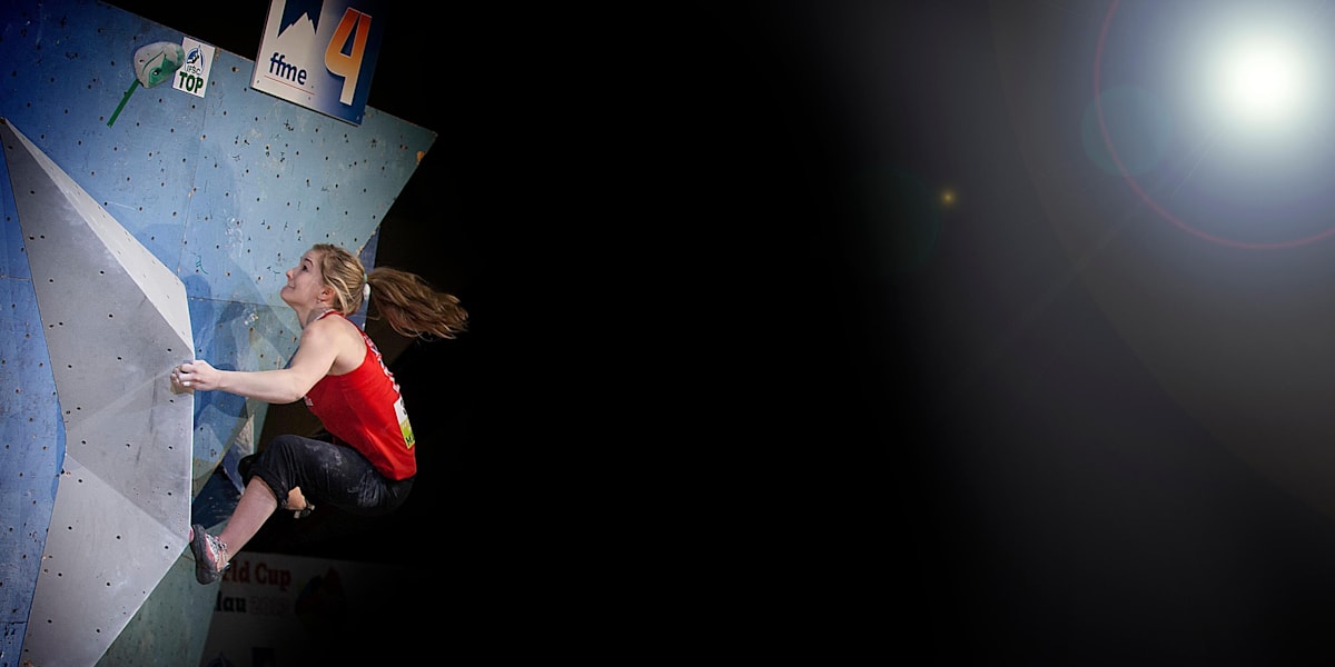 Vidéo : Des mouvements d'escalade de bloc incroyables