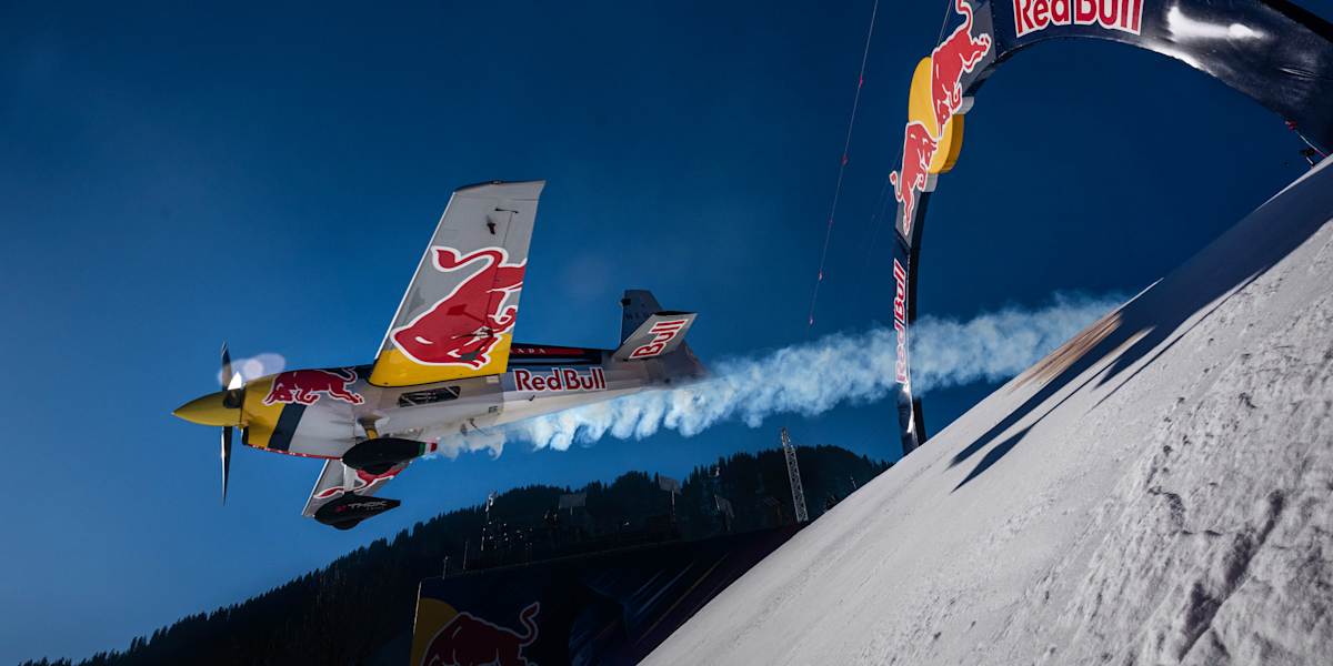 Epic world-first: Dario Costa conquers Streif at 350kph!