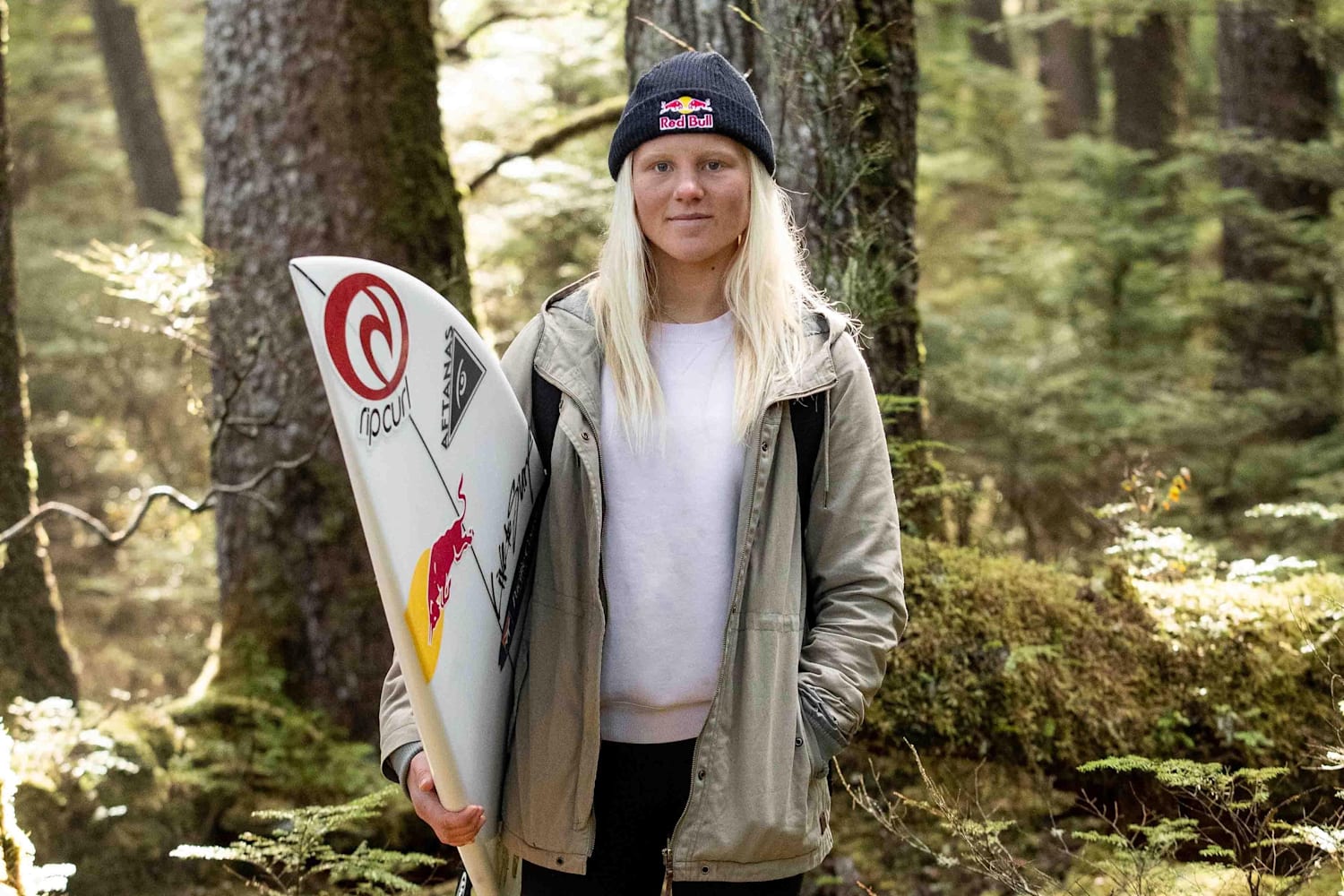 Mathea Olin: Surfing – Red Bull athlete profile
