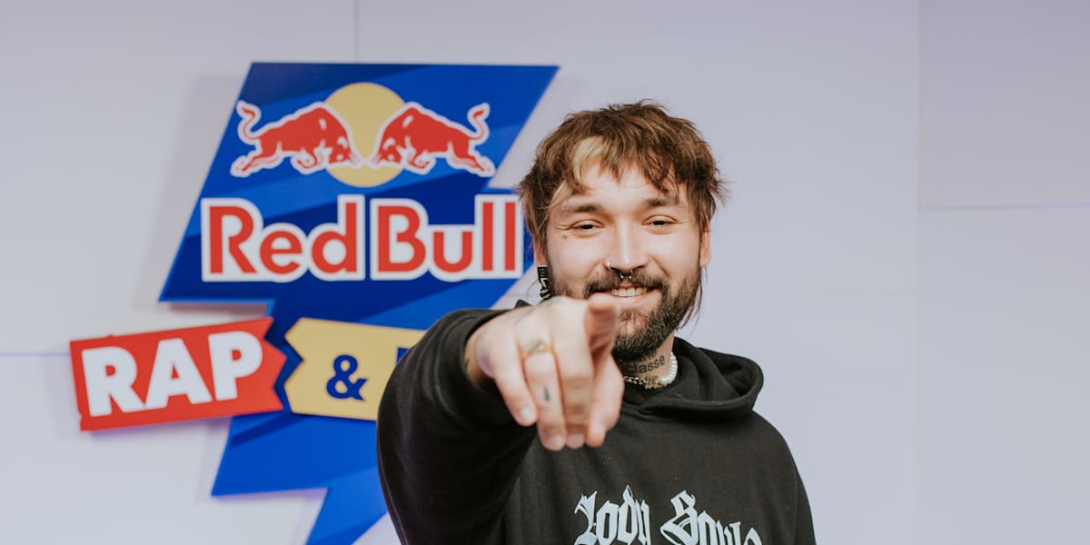 Chivas: single, płyty i ciekawostki o raperze