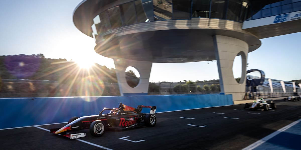 Formula 4 Spanish