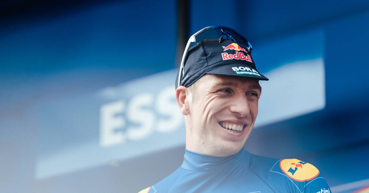 Danny van Poppel takes the leader’s jersey at the Deutschland Tour
