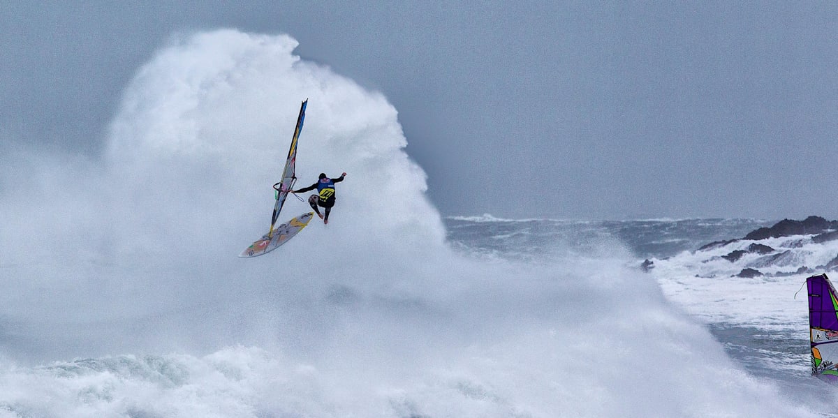 10 windsurfers, 3 extreme stormen, 1 kampioen!