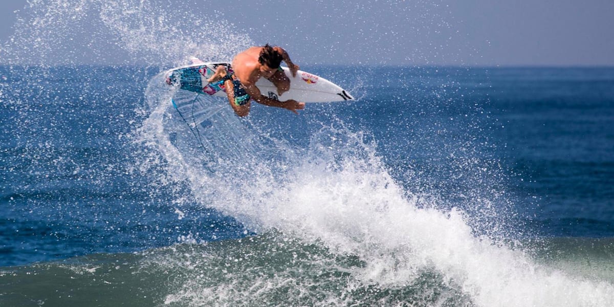 Red Bull Airborne 2019: Aerial surfing comp Gold Coast