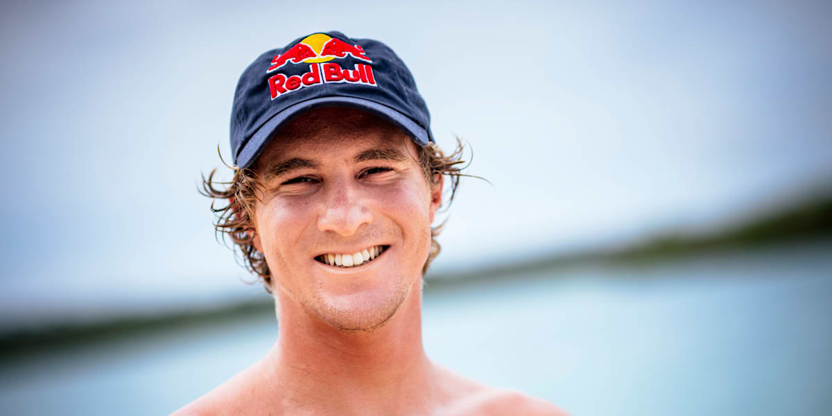 Dimitri Poulos: Surfing – Red Bull Athlete Profile