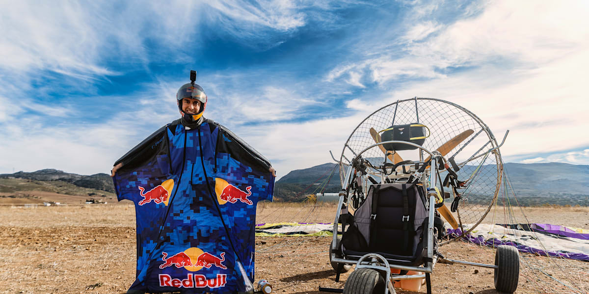 Dani Román cruza el Puente de Ronda | wingsuit flying