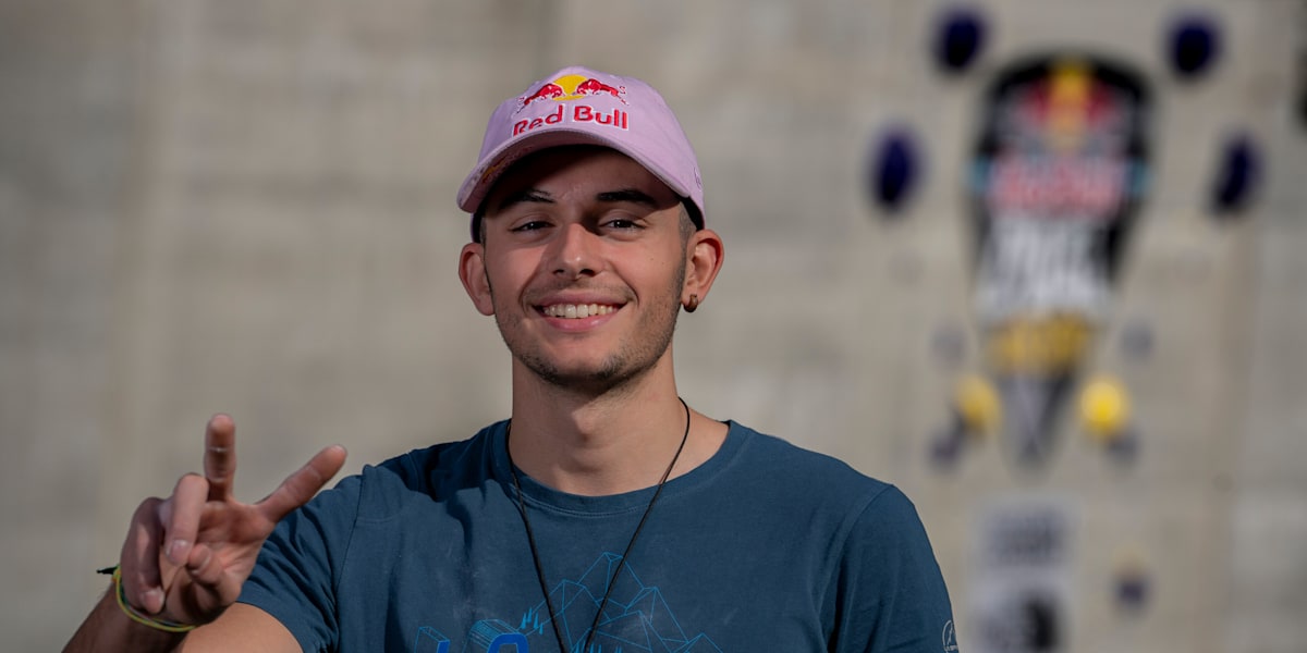 Alberto Ginés López: get to know the climbing superstar