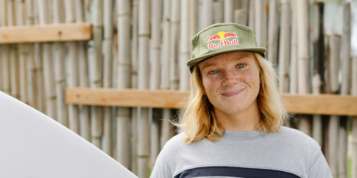 Caitlin Simmers: Surfing – Red Bull Athlete Profile