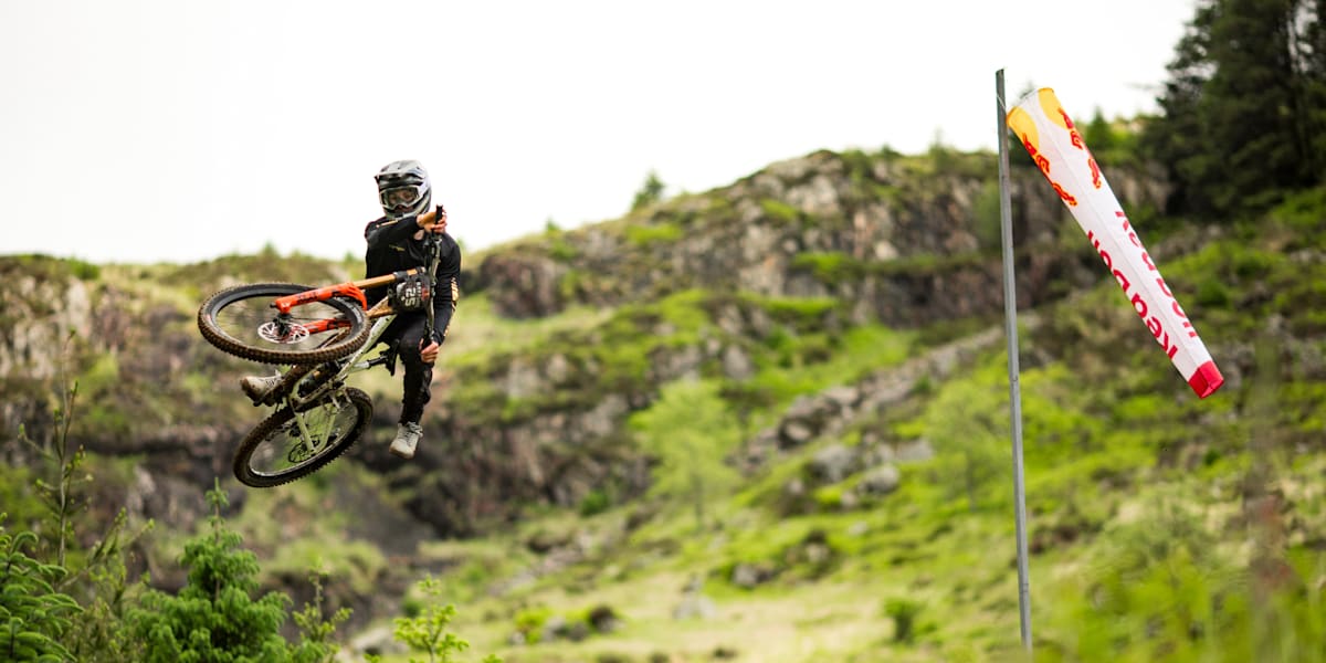 Red Bull Hardline 2024: Wales – First course hits
