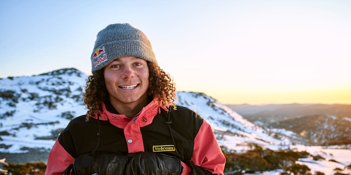 Valentino Guseli: Snowboard Halfpipe – Red Bull Athlete