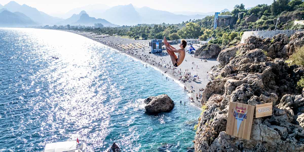 The evolution of Red Bull Cliff Diving competitions