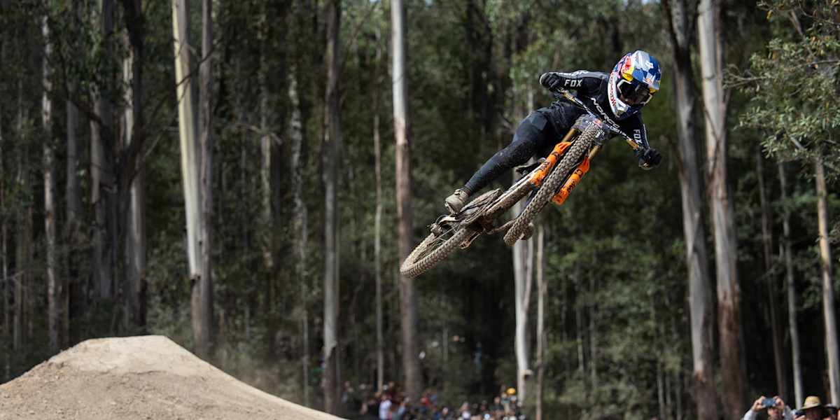 Gracey Hemstreet is rewriting Canadian mountain biek history