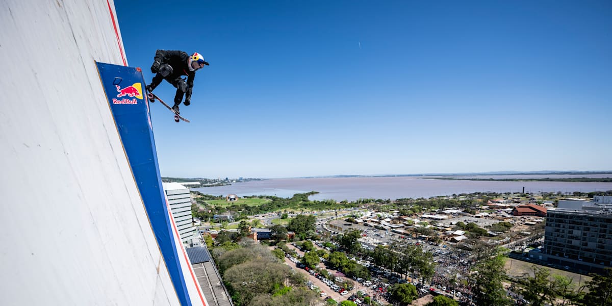 Epic feat: Sandro Dias skates down the biggest ramp ever