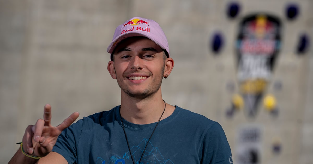 Alberto Ginés López: get to know the climbing superstar